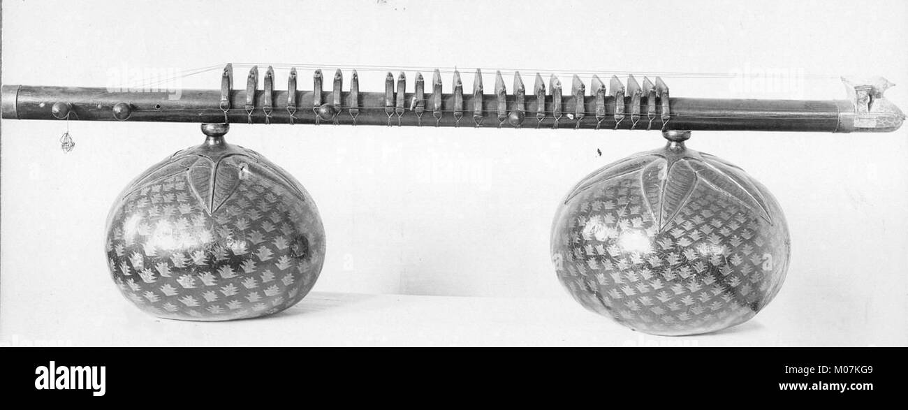 South asian instrument Black and White Stock Photos & Images - Alamy