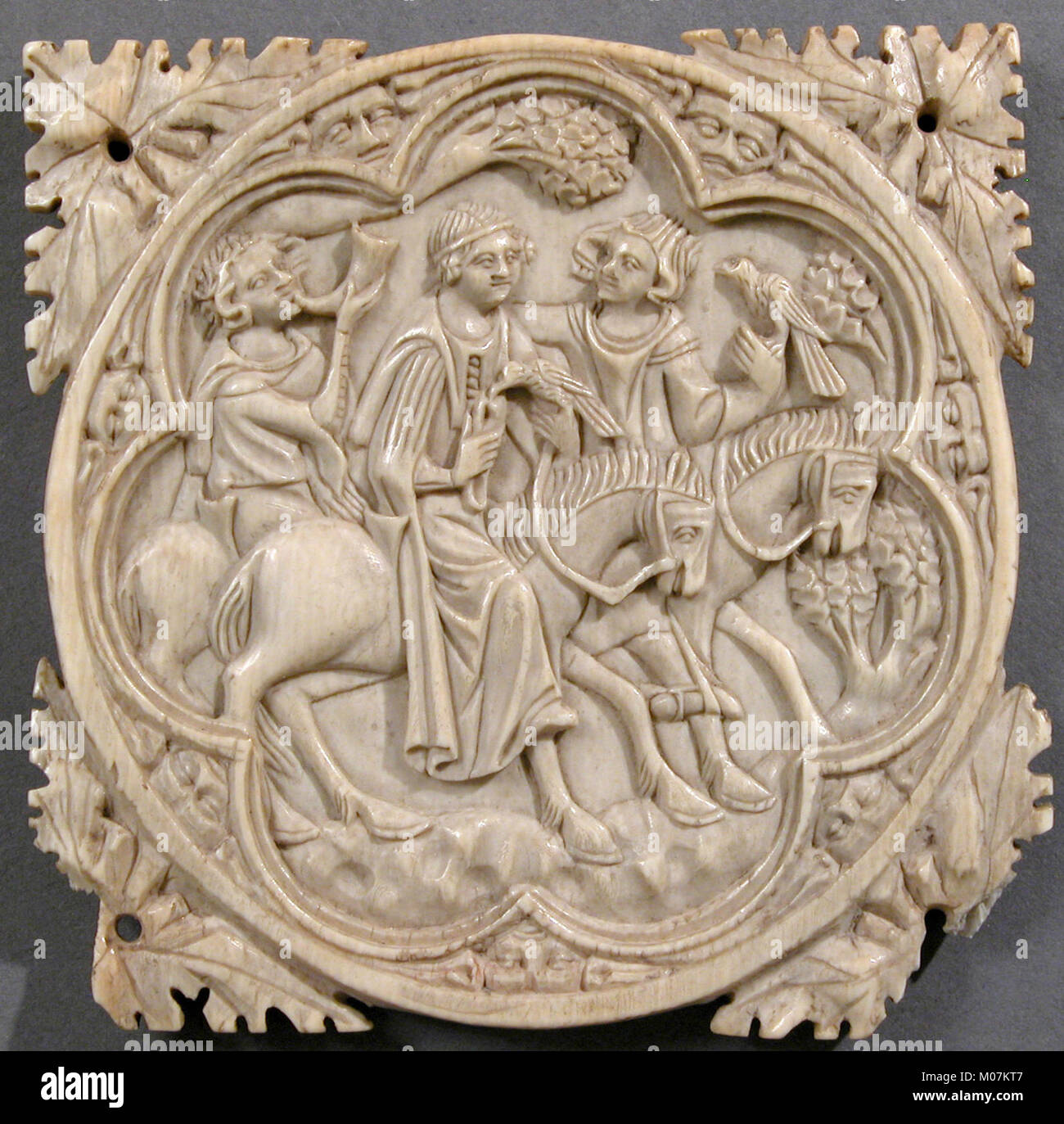 Ivory Mirror Case with a Falconing Party MET sf17-190-248s1 Stock Photo ...