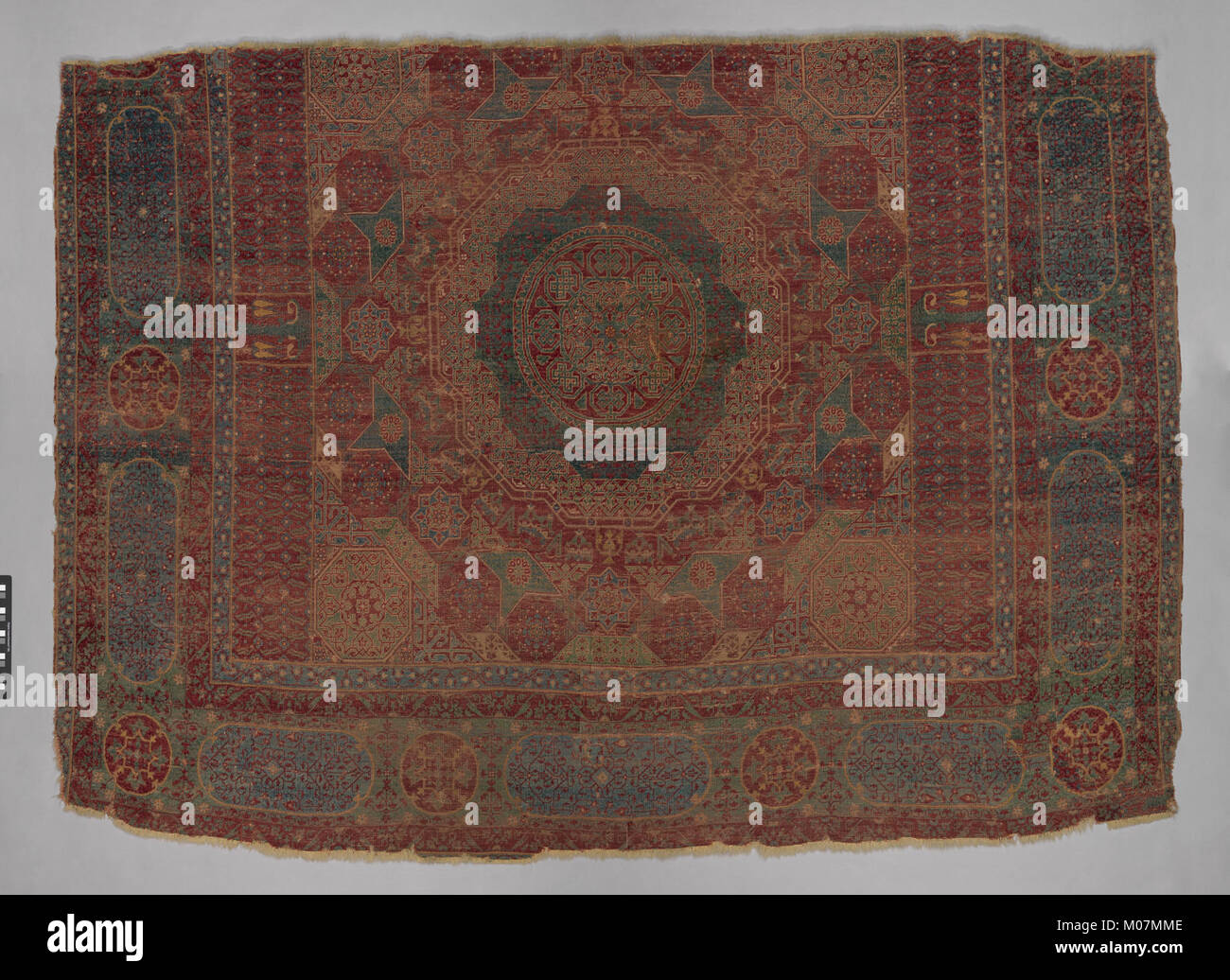 Mamluk textile hi-res stock photography and images - Alamy