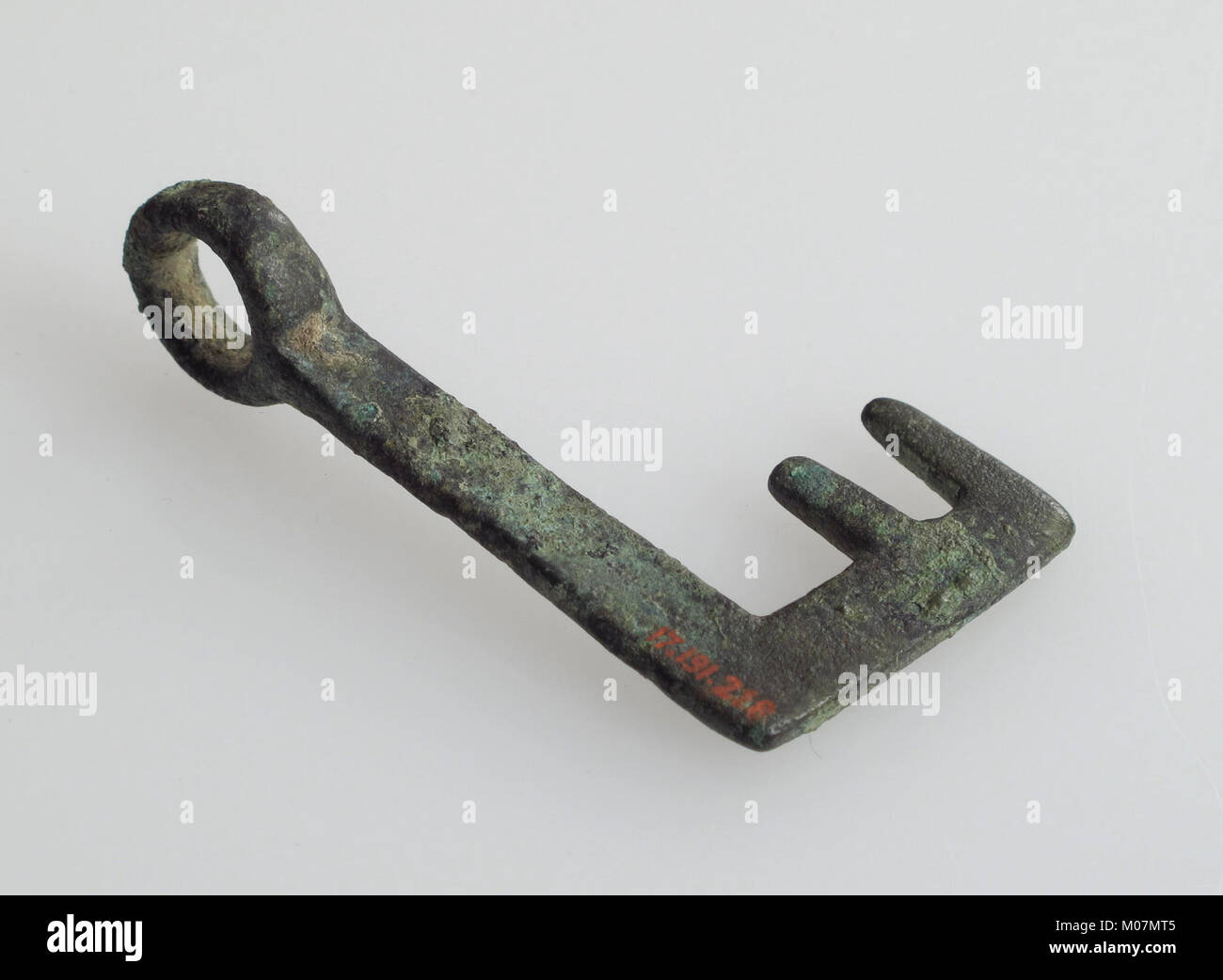 L shaped key hi-res stock photography and images - Alamy