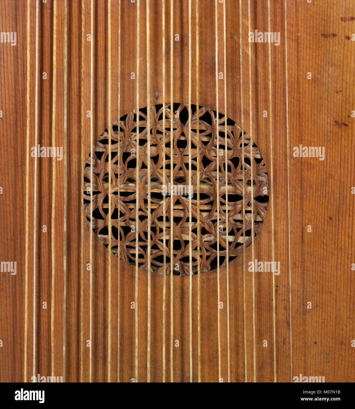 Tuning a lute hi-res stock photography and images - Alamy