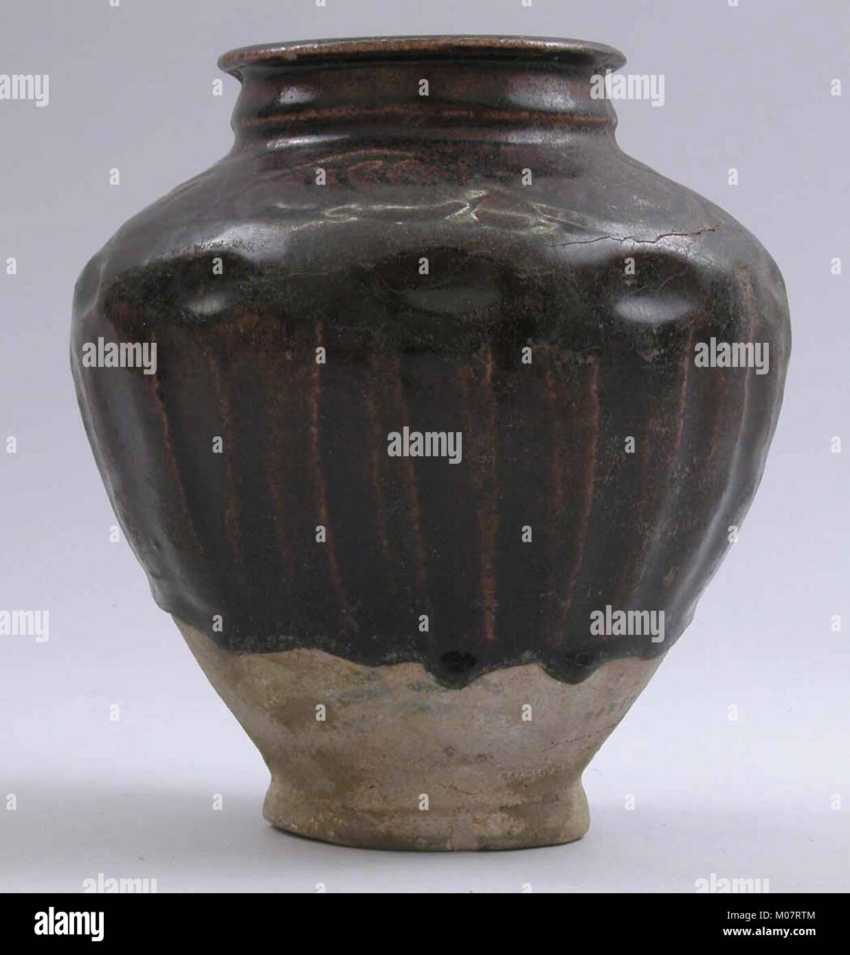 A jar from The Metropolitan Museum of Art's collection, featuring its ...