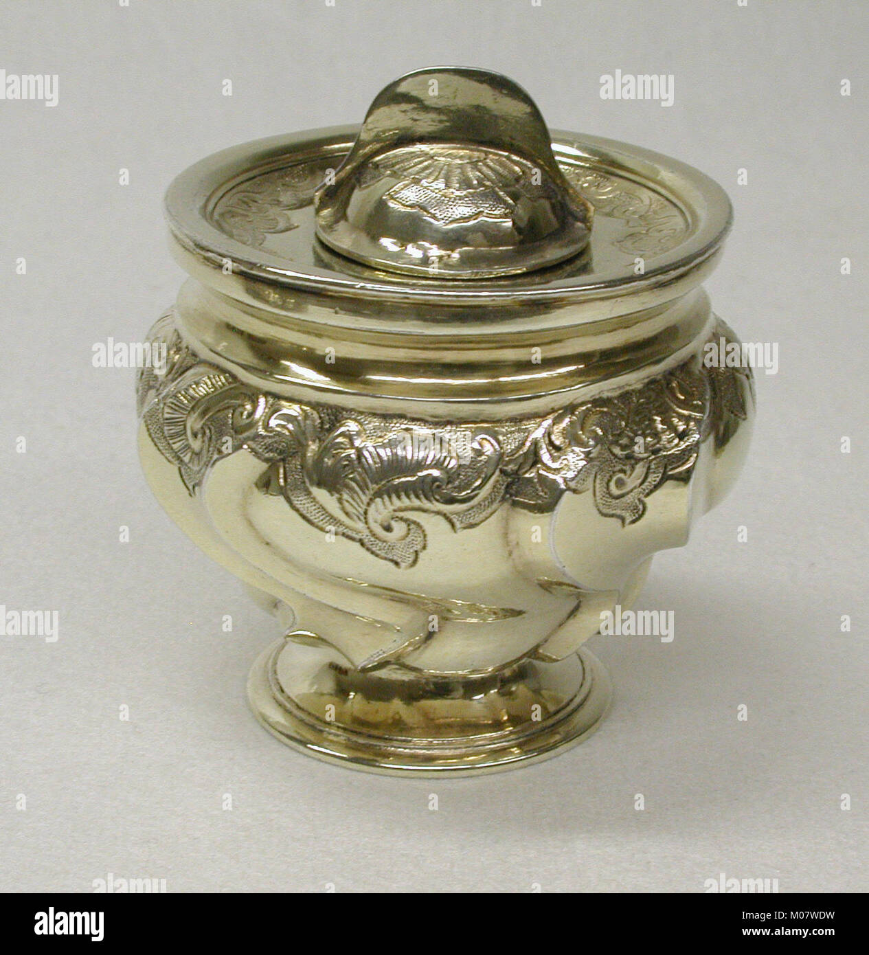 Inkwell MET SF2005 364 23a, b Stock Photo - Alamy