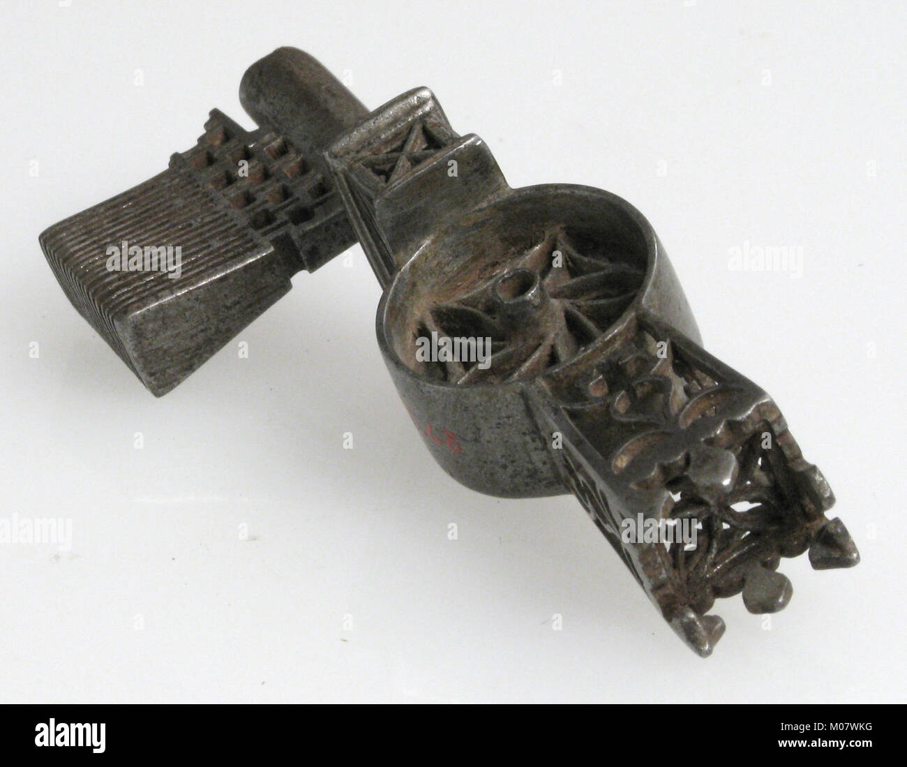 Key MET sf32-75-68s6 Stock Photo - Alamy