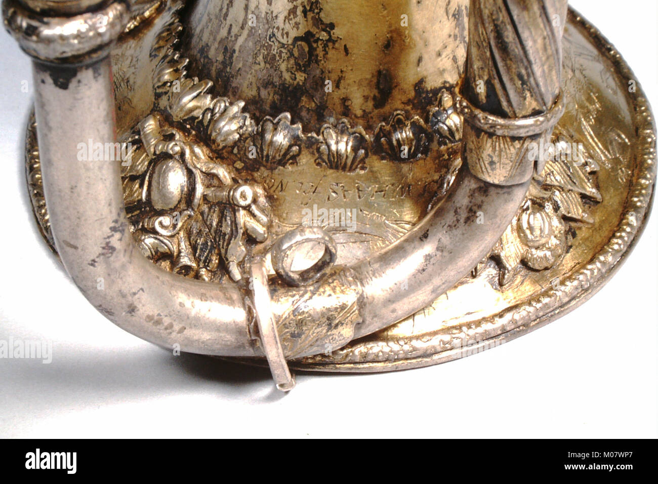 Natural trumpet instrument hi-res stock photography and images - Alamy