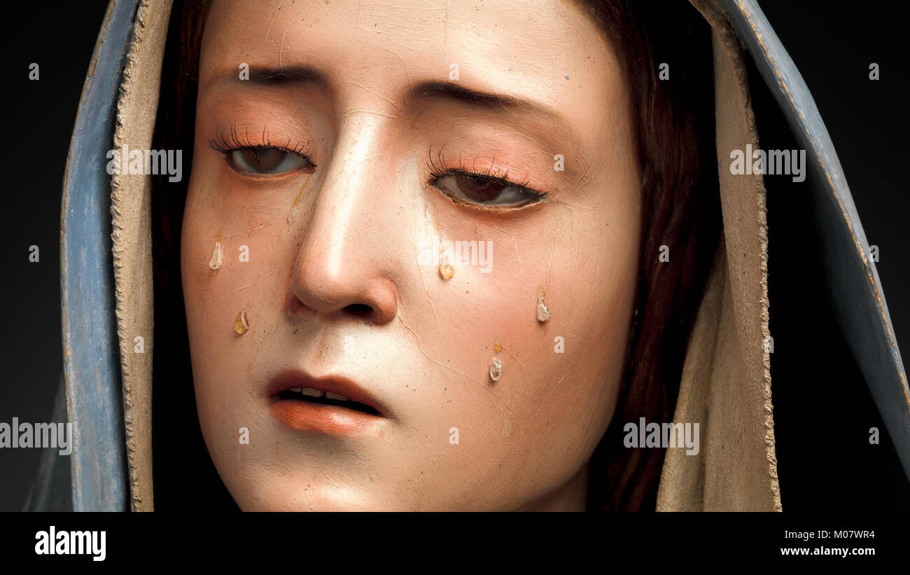 Mary grieving hi-res stock photography and images - Alamy