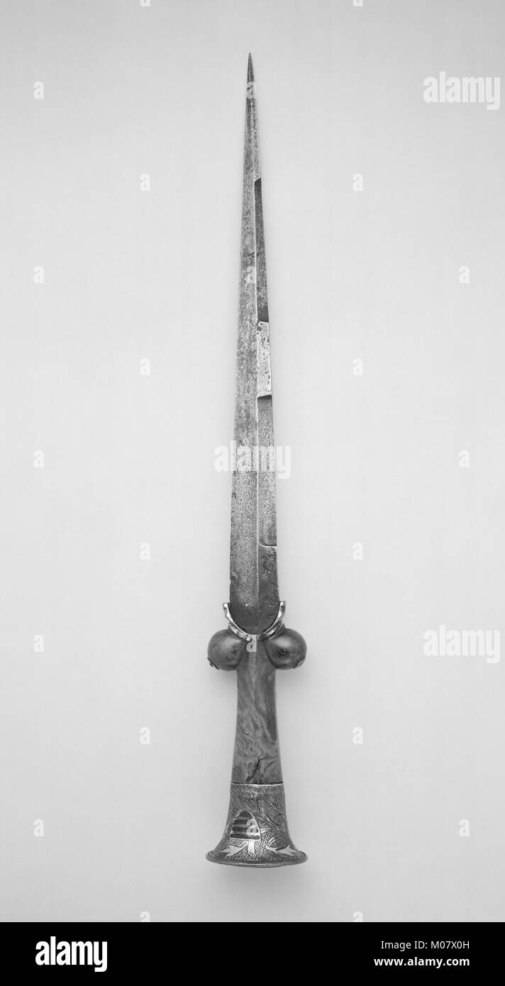 Kidney dagger hi-res stock photography and images - Alamy