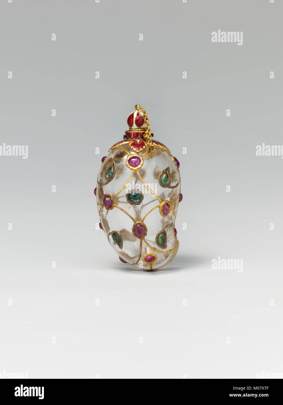 Shaped flask hi-res stock photography and images - Alamy