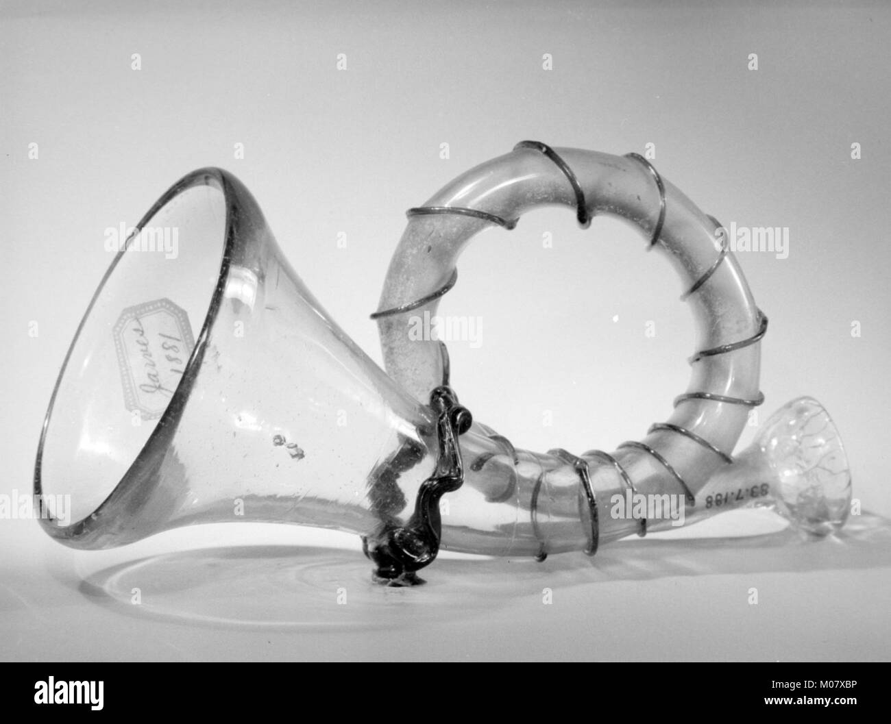 Horn ancient musical instrument hi-res stock photography and images - Alamy