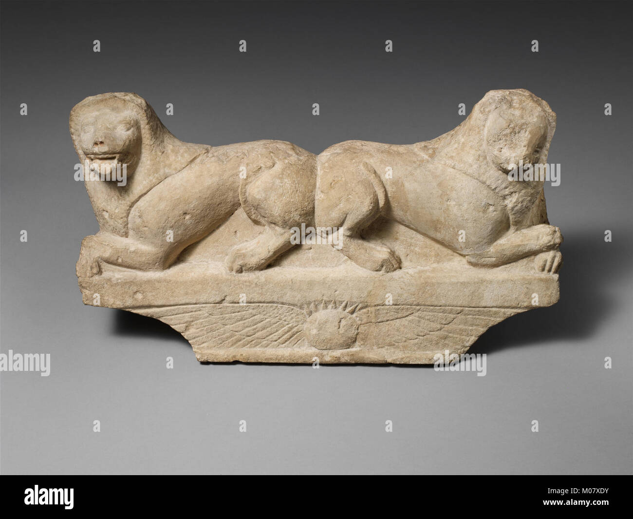 Lions funerary monument hi-res stock photography and images - Alamy