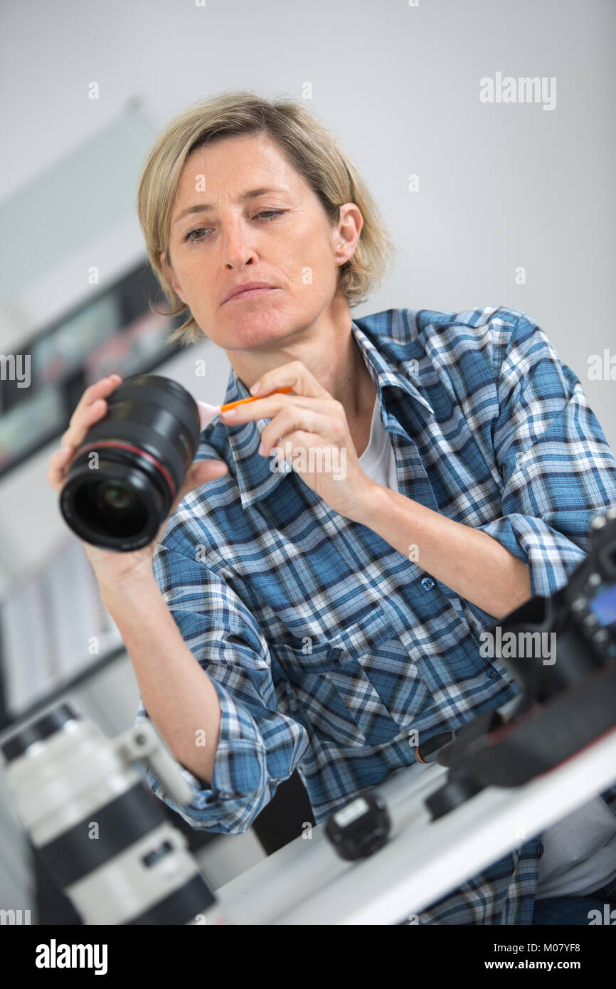 Person cleaning camera sensor hi-res stock photography and images - Alamy