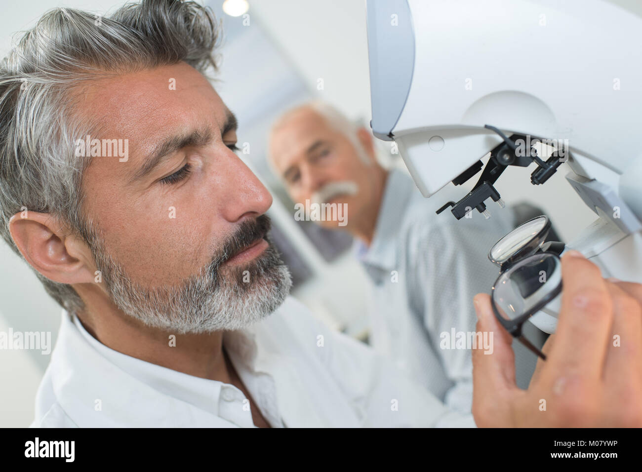 Lab uniform hi-res stock photography and images - Alamy