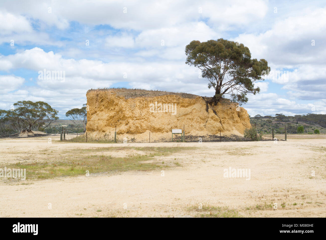 Shell mound hi-res stock photography and images - Alamy
