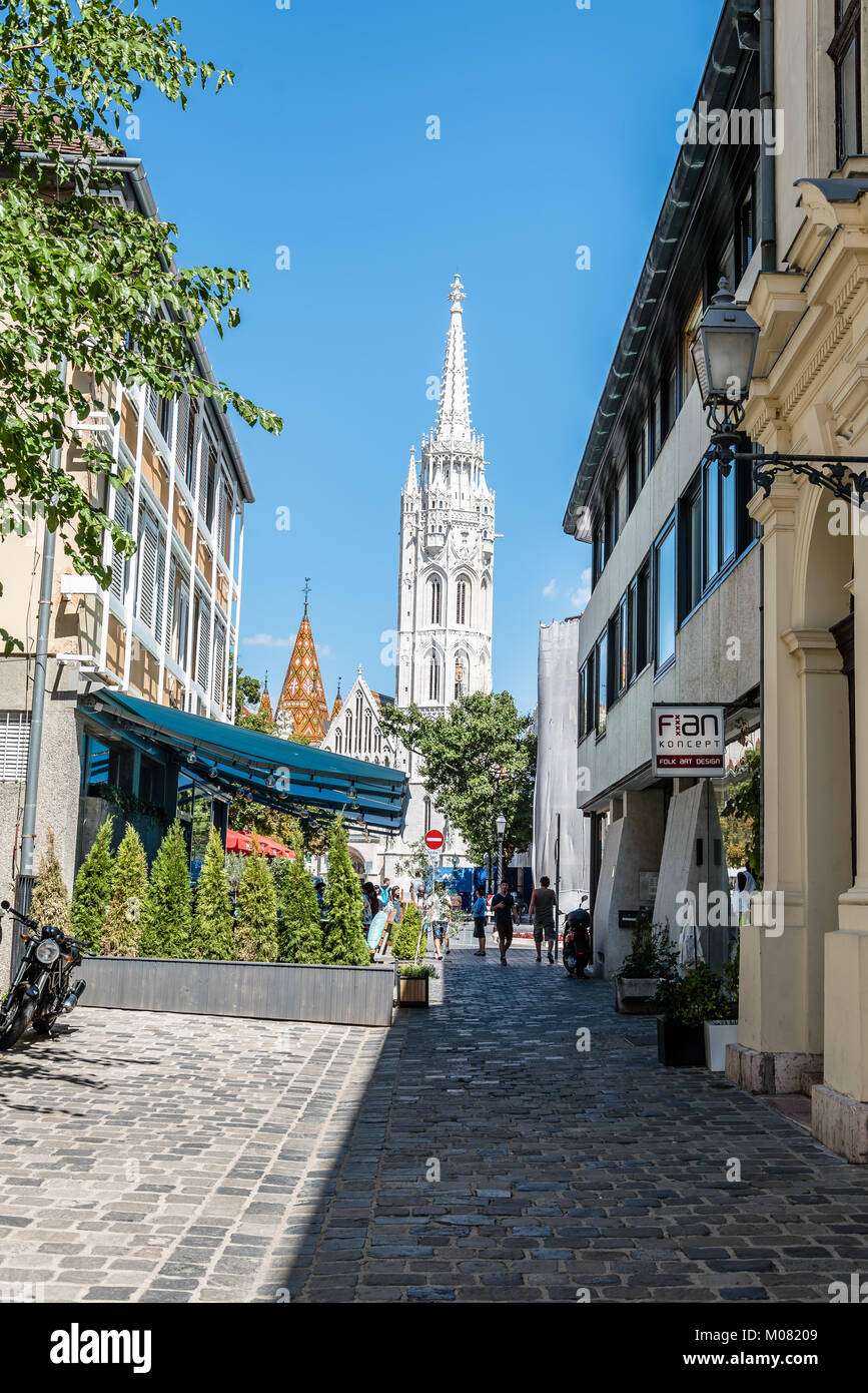 Cobblestone street budapest hi-res stock photography and images - Alamy