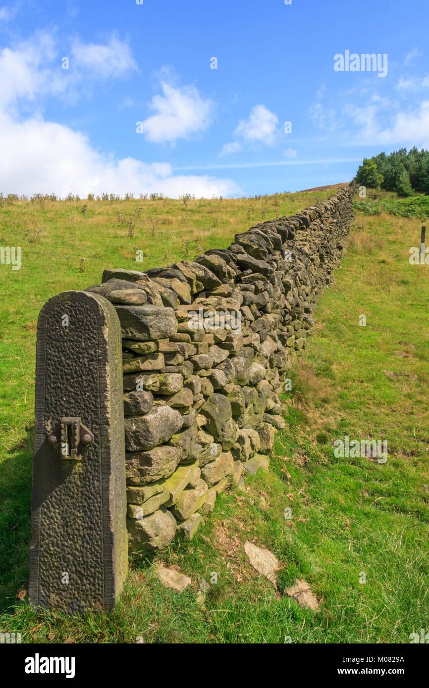 Dry stone wall, Greenfield, Oldham, Lancashire, England, United Kingdom ...