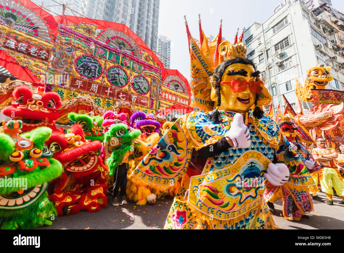 Traditional chinese parades hi-res stock photography and images - Alamy