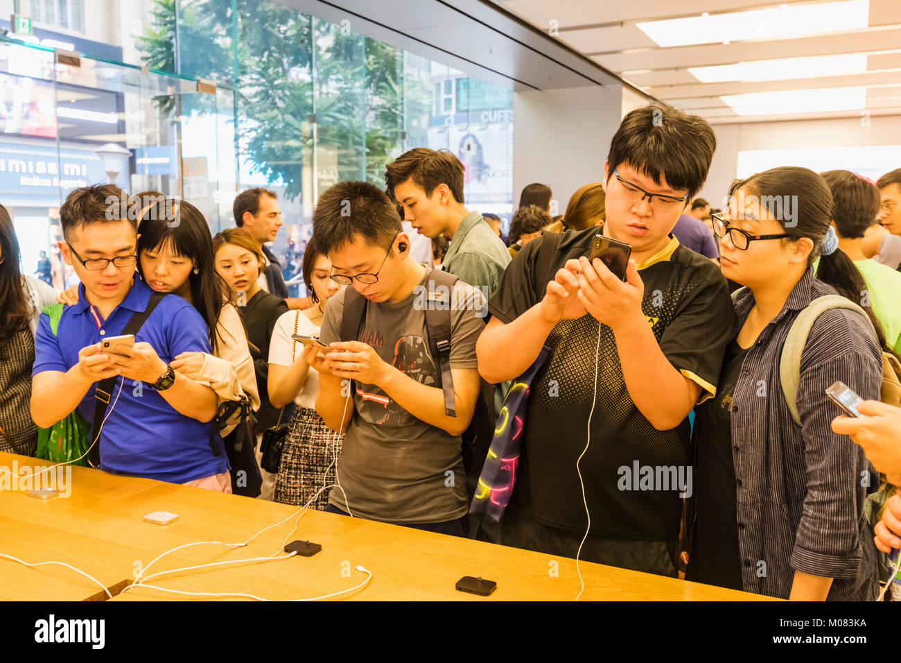 China, Hong Kong, Causeway Bay, Apple Store, Customers Looking at ...