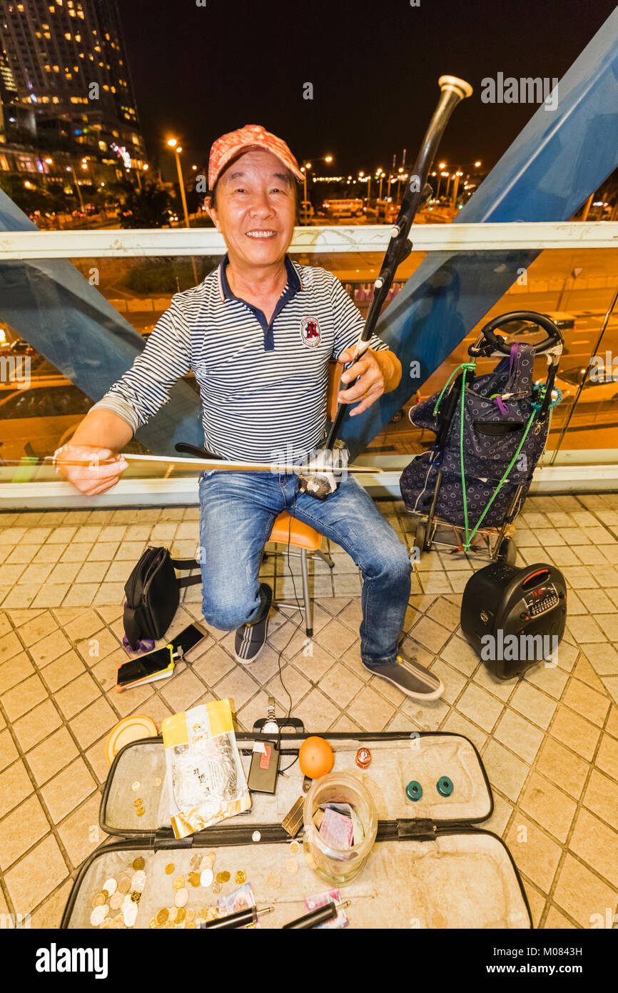 China, Hong Kong, Central, Street Busker Stock Photo - Alamy
