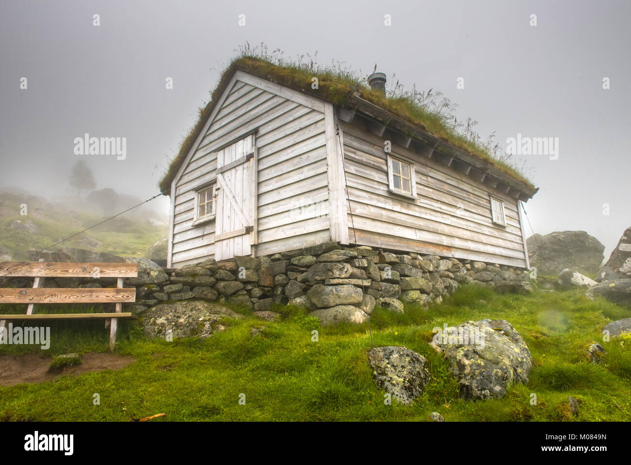 Turf roof farmhouse in hi-res stock photography and images - Alamy