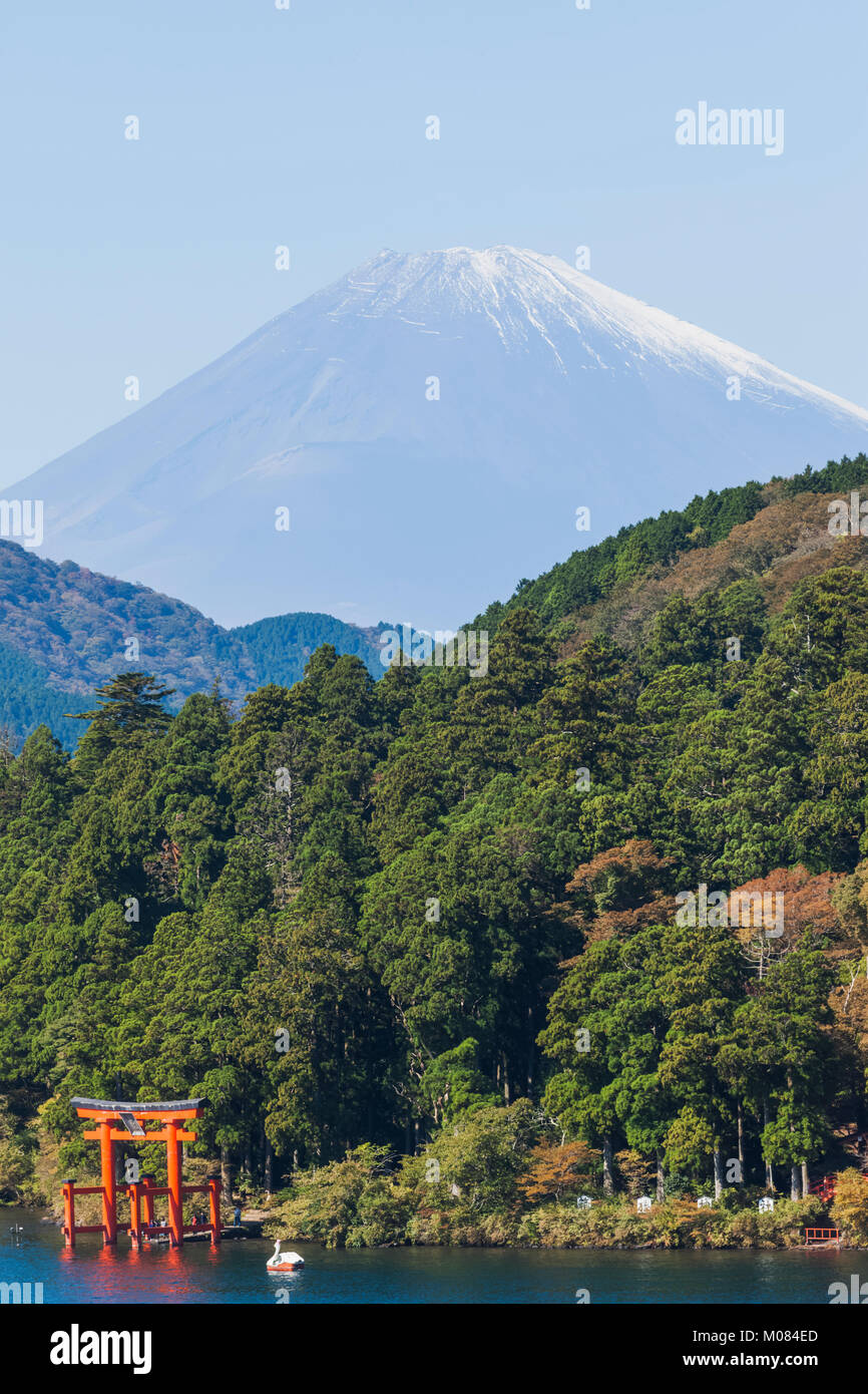 Japan, Honshu, Fuji-Hakone-Izu National Park, Lake Ashinoko and Mt.Fuji ...