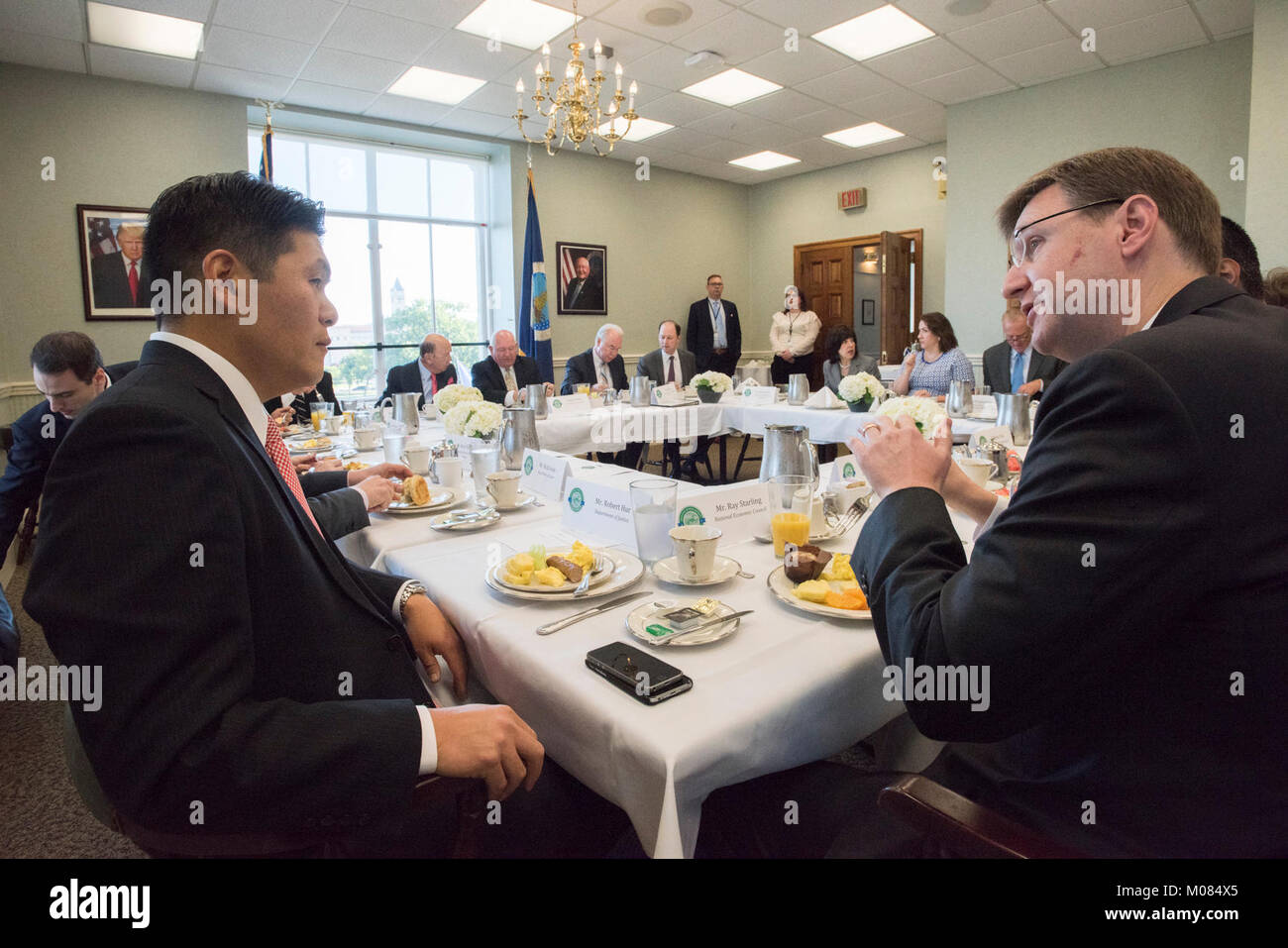 From left, Department of Justice Robert Hur and National Economic ...