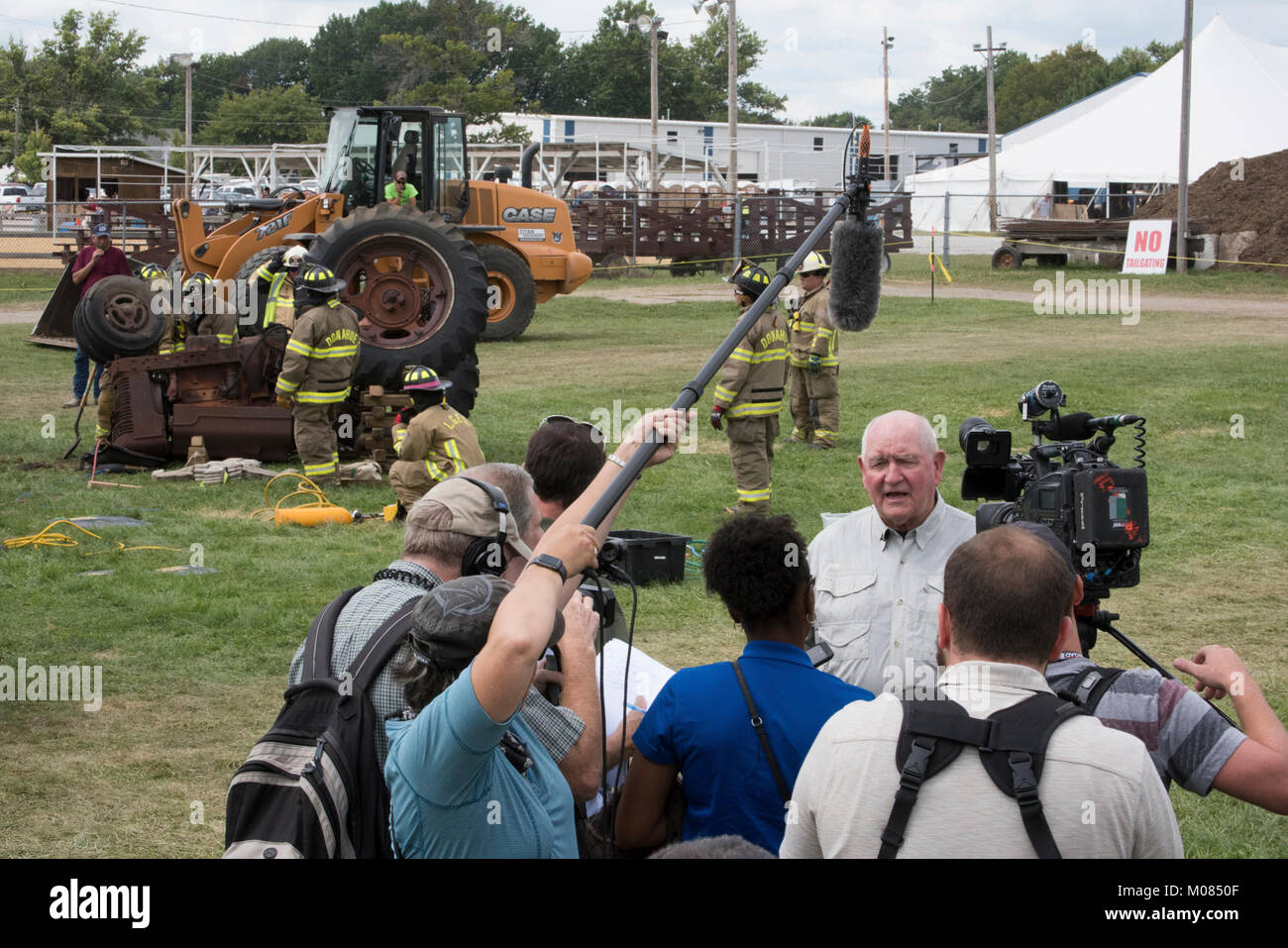 U.S. Department of Agriculture (USDA) Secretary Sonny Perdue and Mrs ...