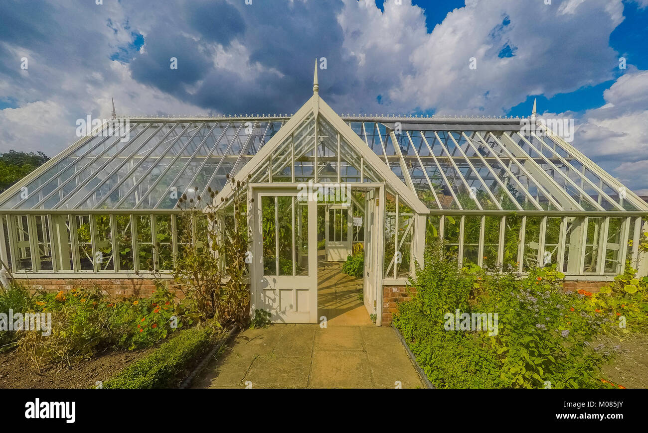 greenhouse ryton organic gardens nr. coventry midlands england Stock ...