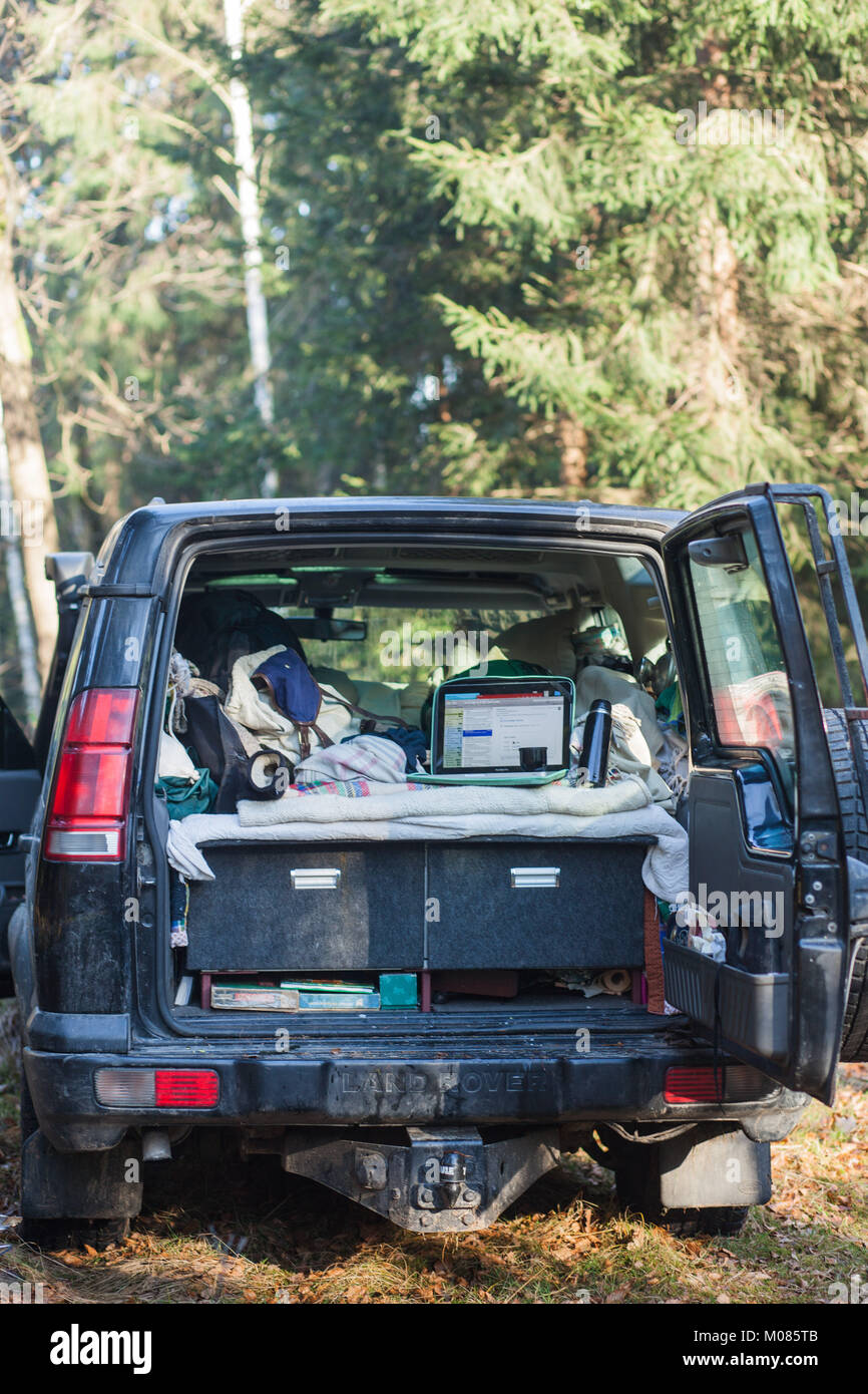 Working remotely car hi-res stock photography and images - Alamy