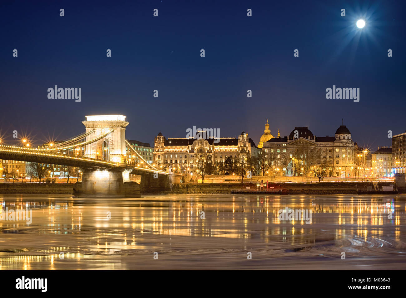 Moon Bridge Italy Stock Photos & Moon Bridge Italy Stock Images - Alamy