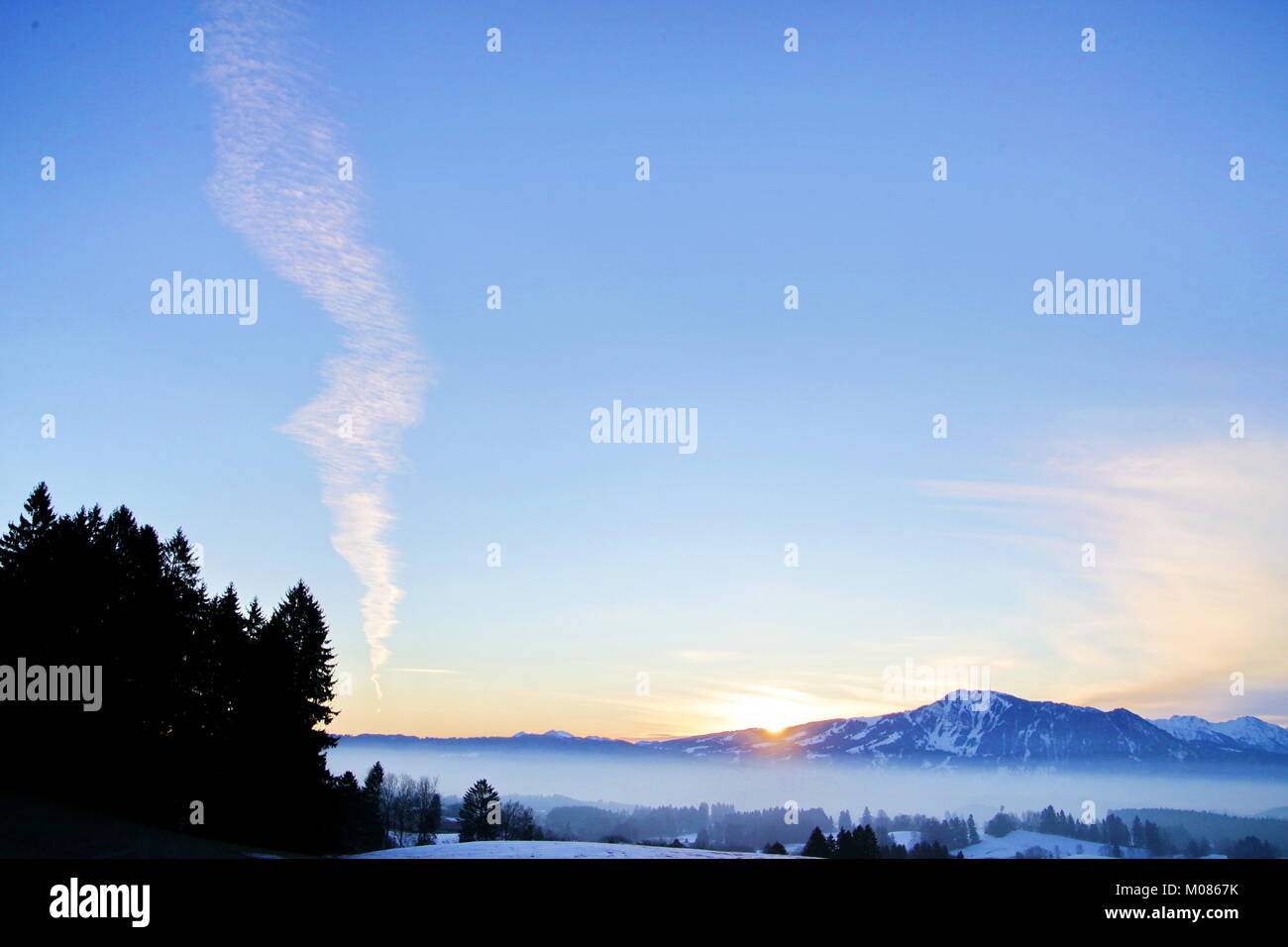 View of snowy landscape hi-res stock photography and images - Alamy