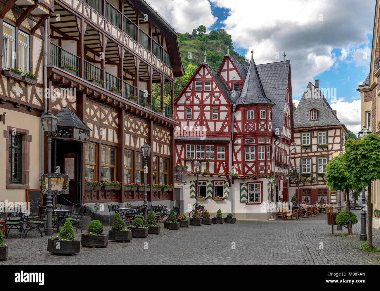 Houses on rhein street hi-res stock photography and images - Alamy