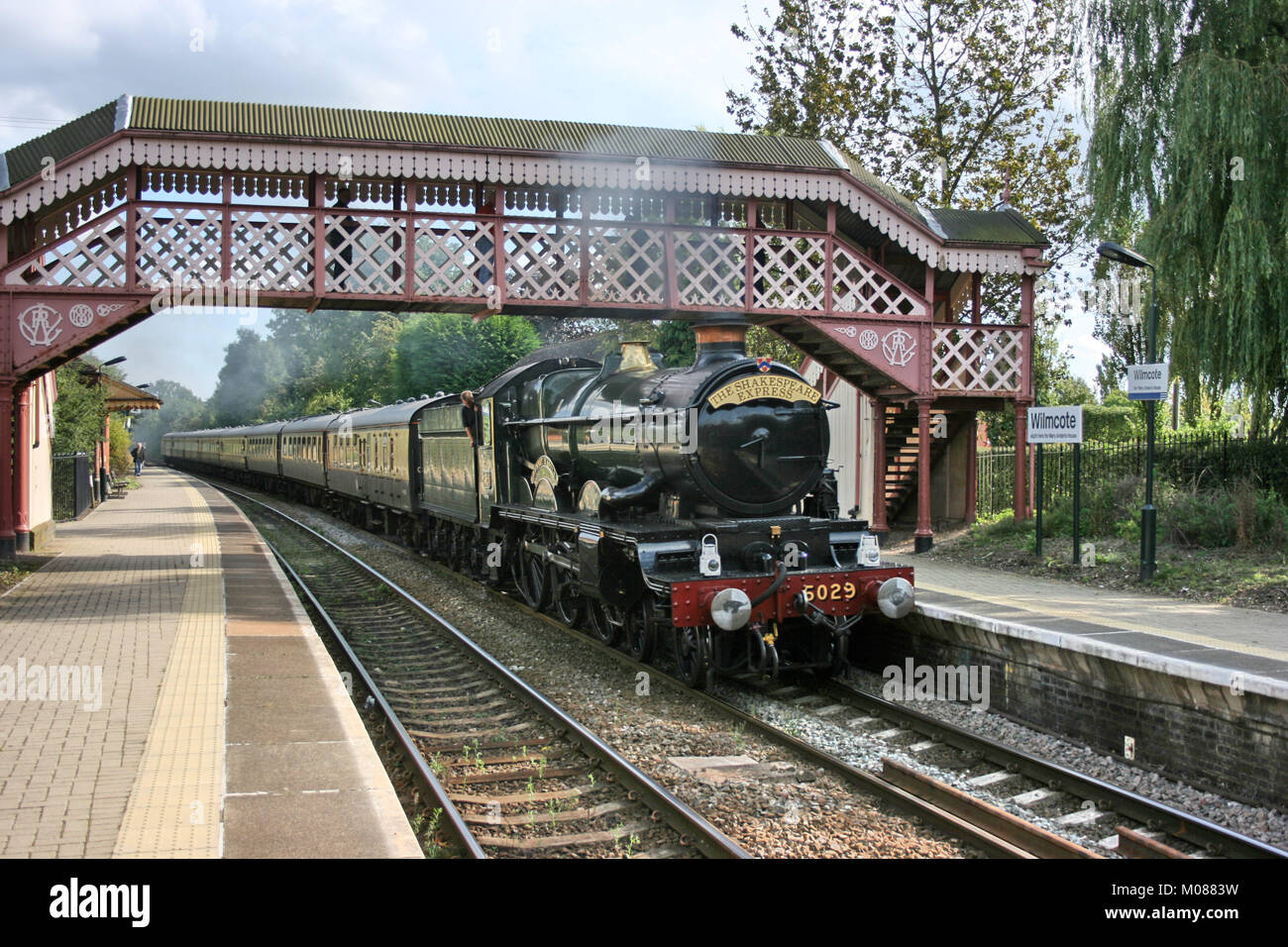 Great western railway castle class High Resolution Stock Photography ...