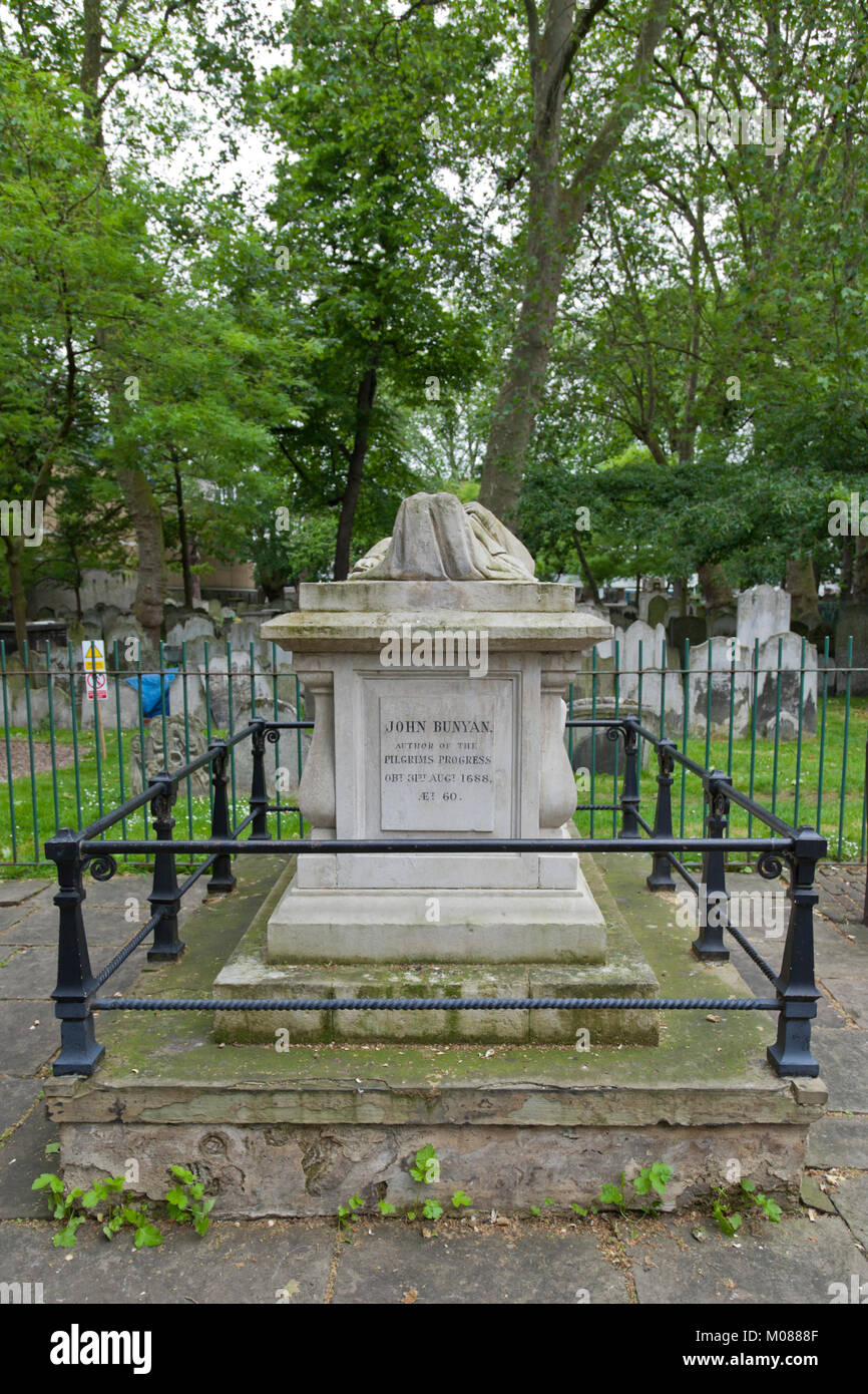 John bunyan grave hi-res stock photography and images - Alamy