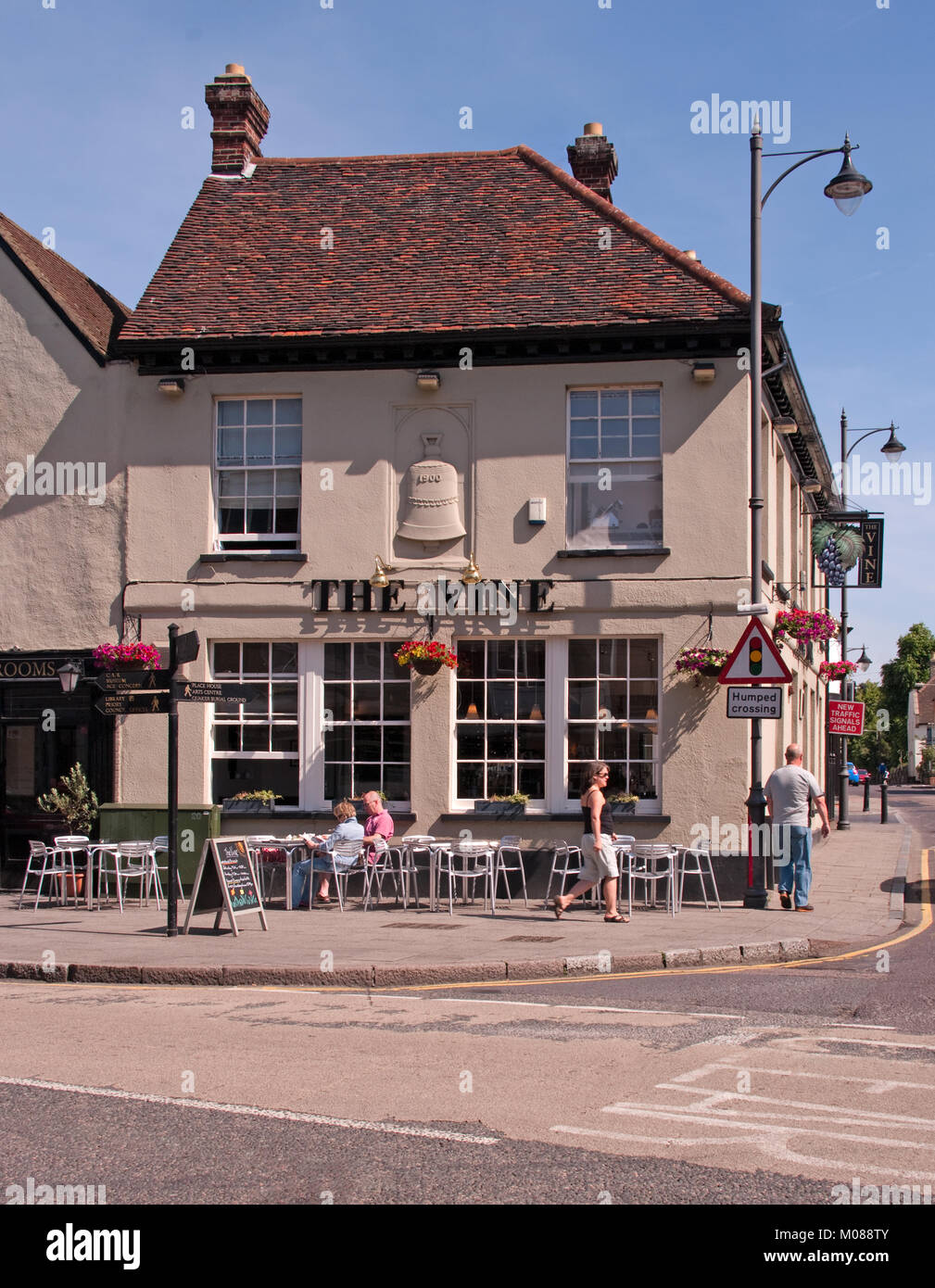 Ware, Vine Pub, Hertfordshire, England Stock Photo - Alamy