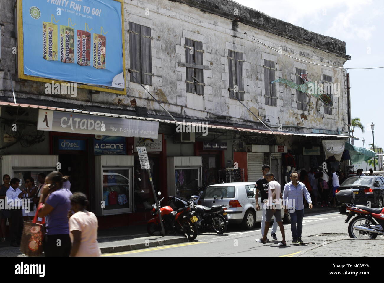 Port of la trains hi-res stock photography and images - Alamy