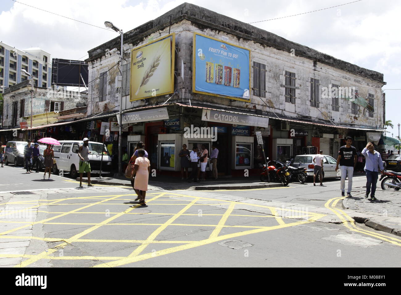 Port of la trains hi-res stock photography and images - Alamy