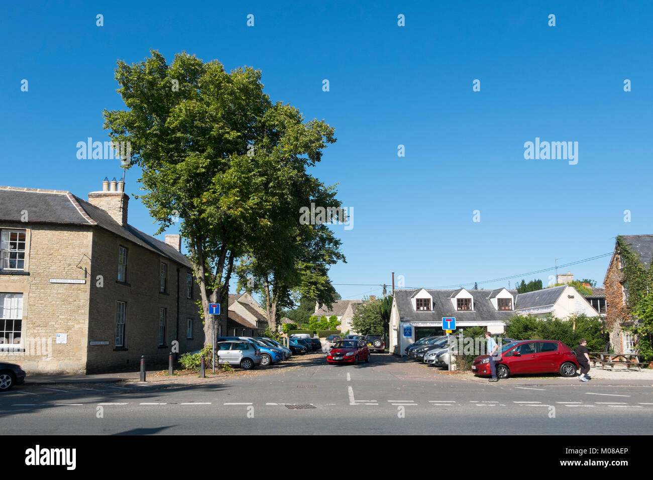 Sherborne high street hi-res stock photography and images - Alamy