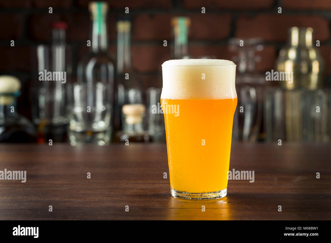 Pint of golden beer hi-res stock photography and images - Alamy