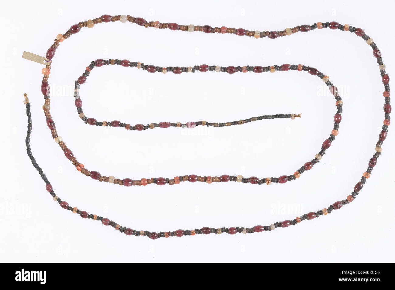 This necklace represents an example of fine jewelry craftsmanship ...