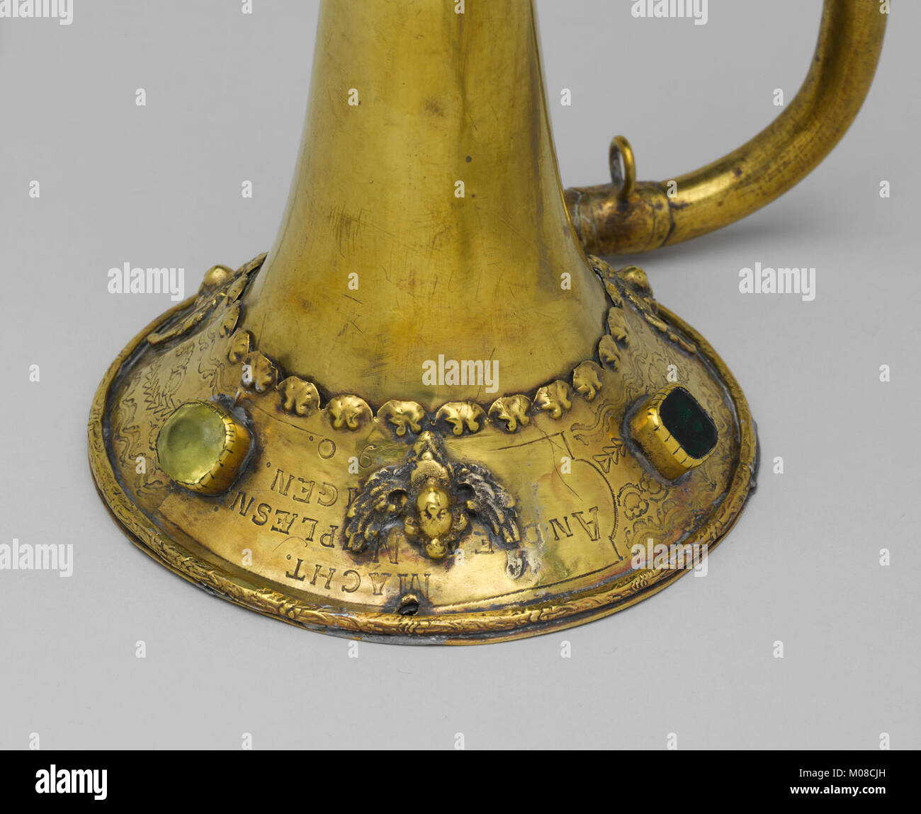 Cover illustration of a natural trumpet in D from the MET collection ...