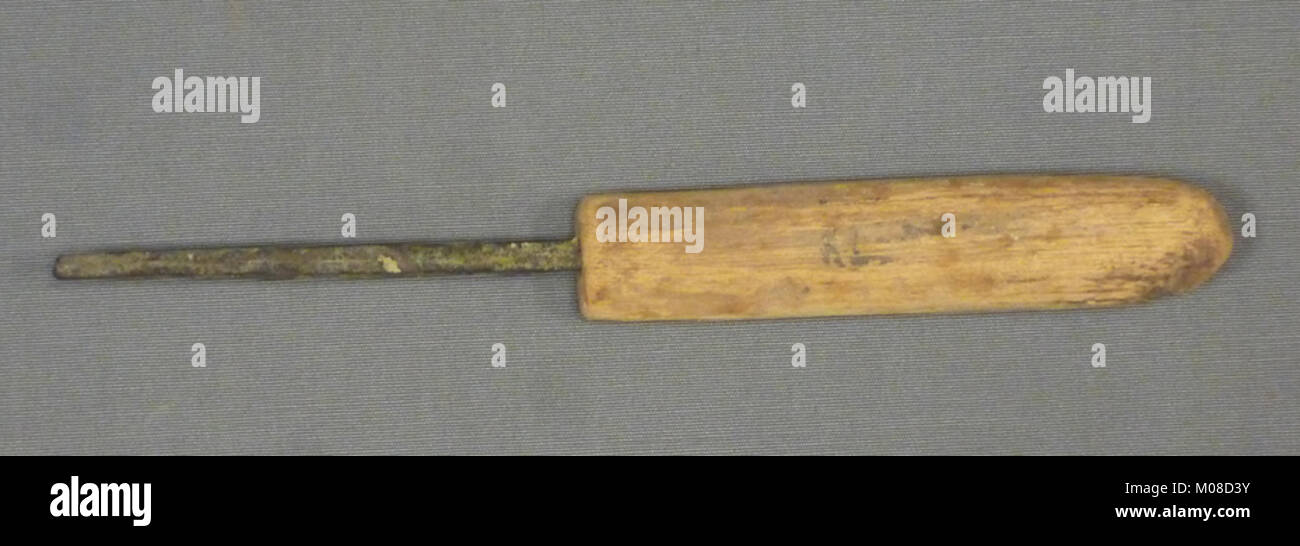 Model chisel used in hi-res stock photography and images - Alamy