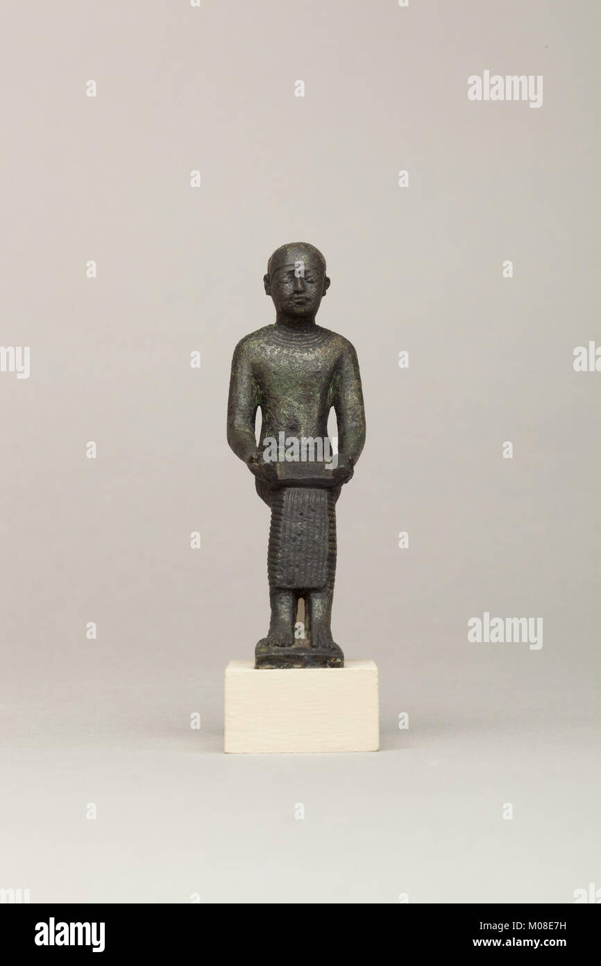 Imhotep statue hi-res stock photography and images - Alamy