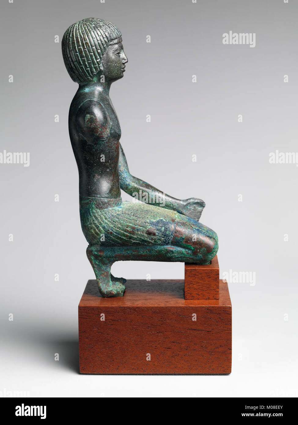 Kneeling Ruler High Resolution Stock Photography and Images - Alamy