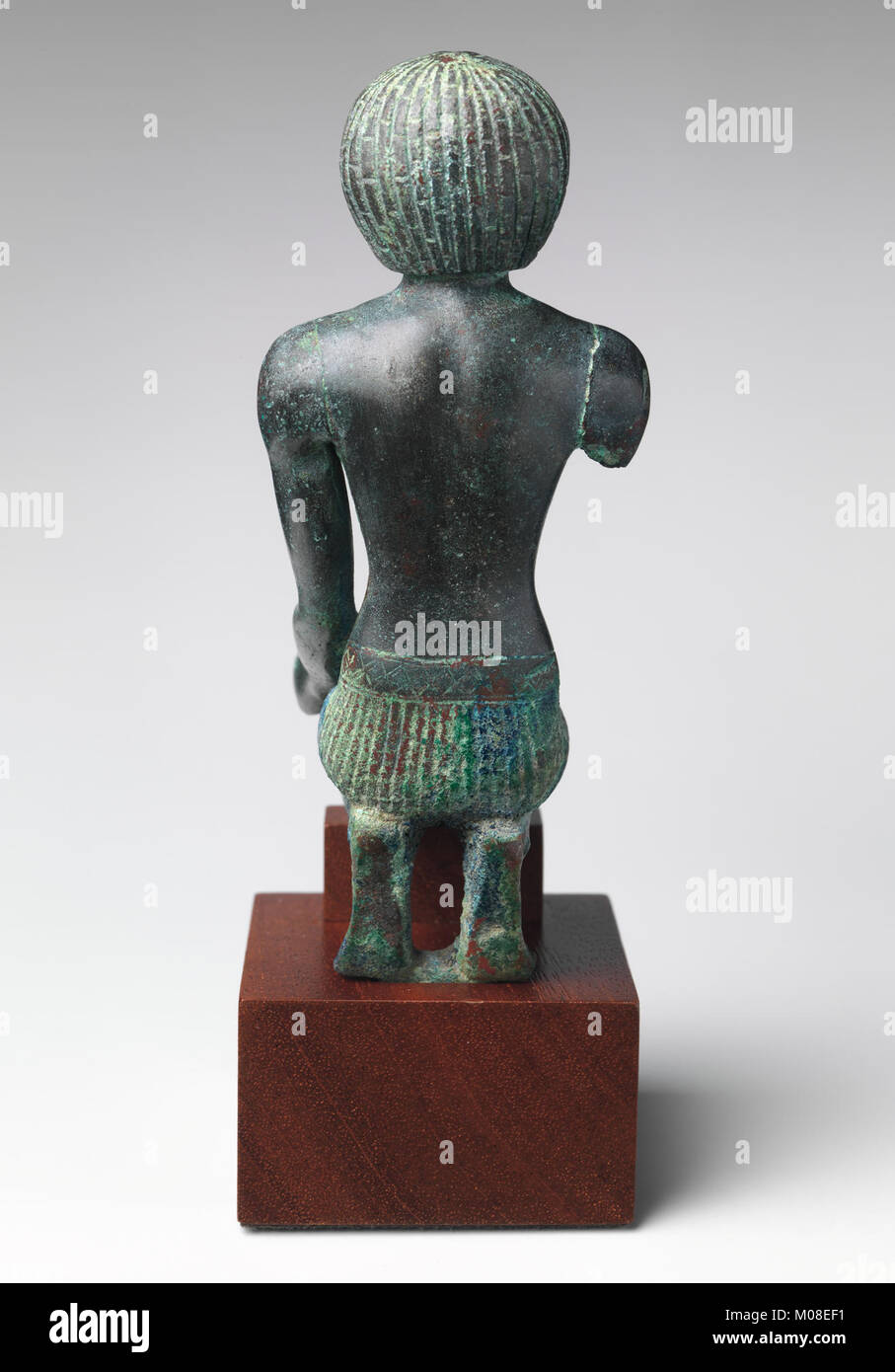 Kneeling Ruler High Resolution Stock Photography and Images - Alamy