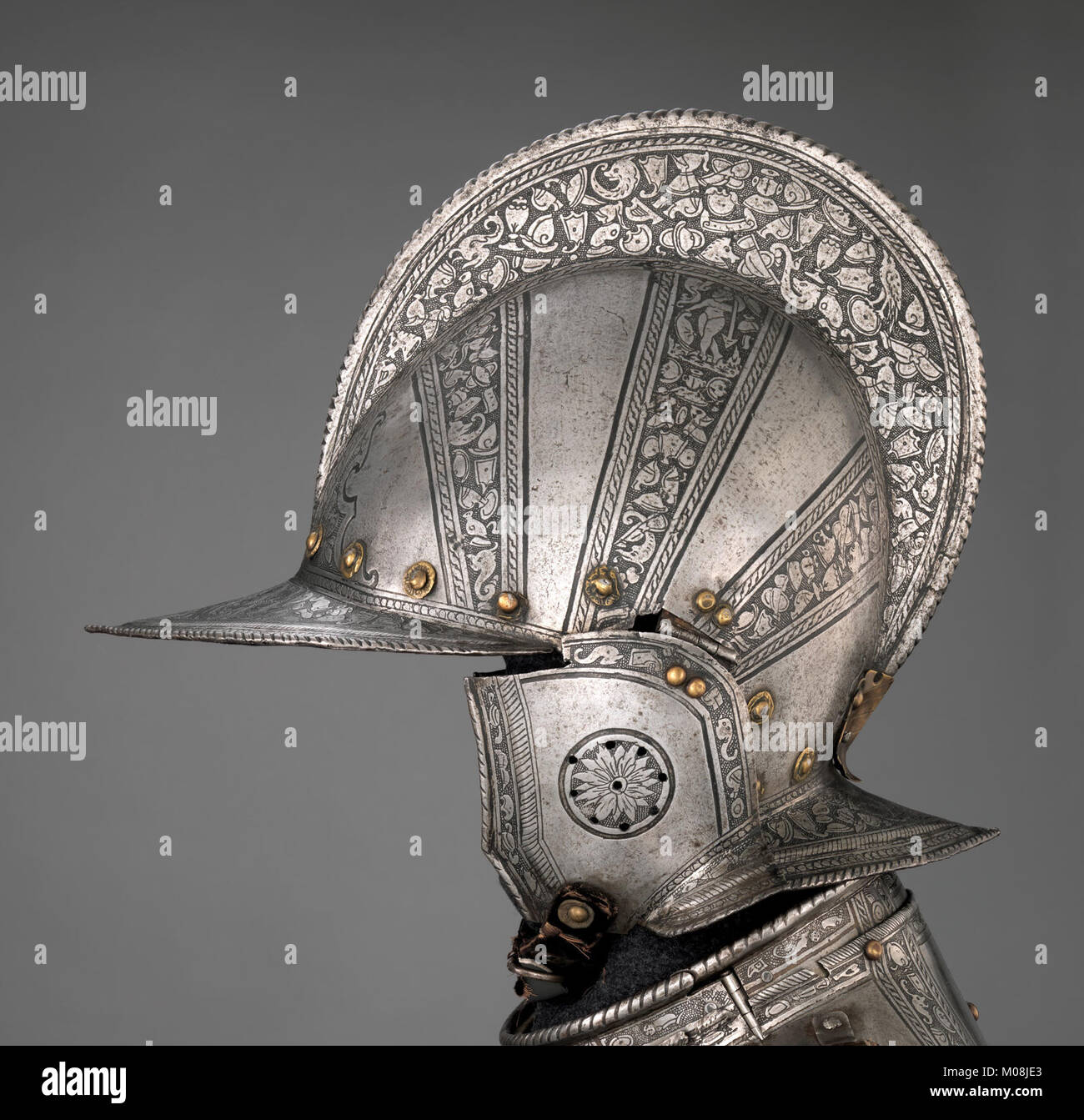Infantry armor hi-res stock photography and images - Alamy