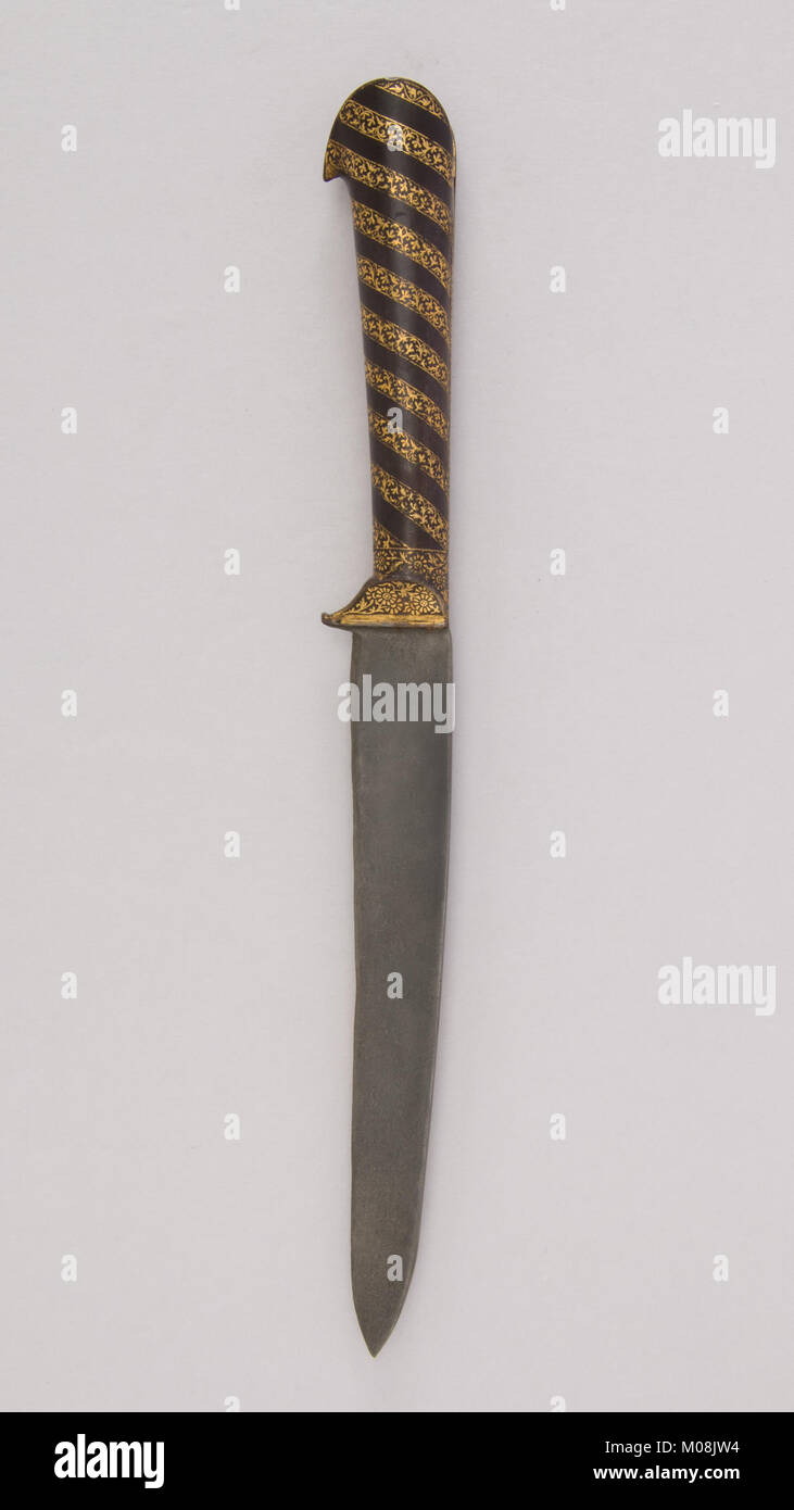 Ornate knife featuring hi-res stock photography and images - Alamy