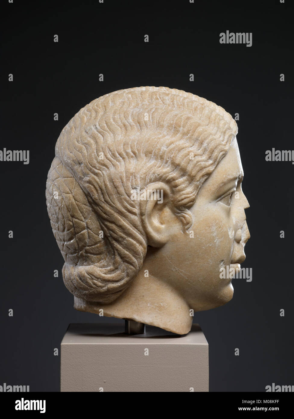 Sculpture marble woman head hi-res stock photography and images - Alamy