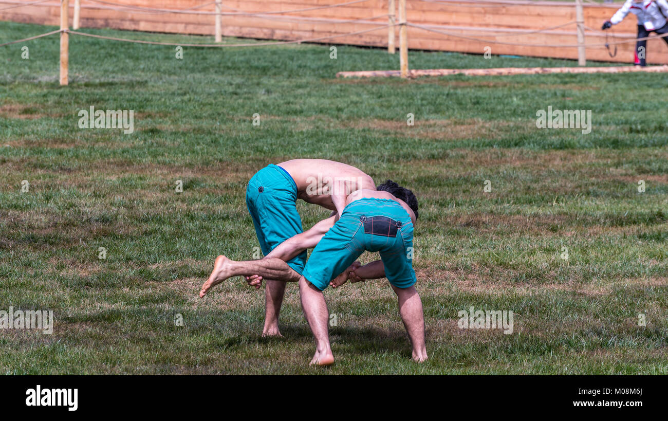 Shalvar hi-res stock photography and images - Alamy