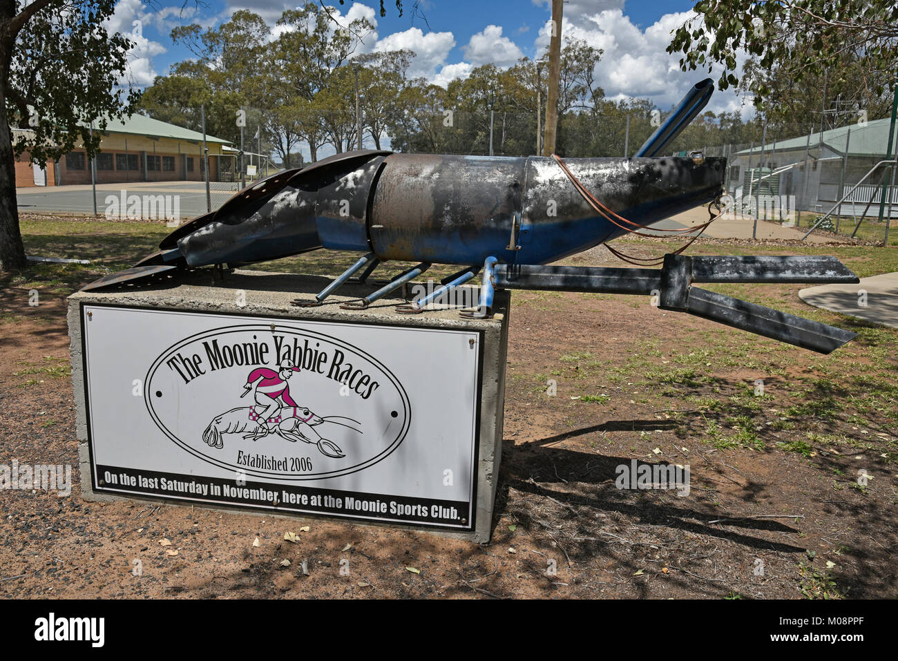 statue to mark the Moonie Yabbie races in queensland, australia Stock ...