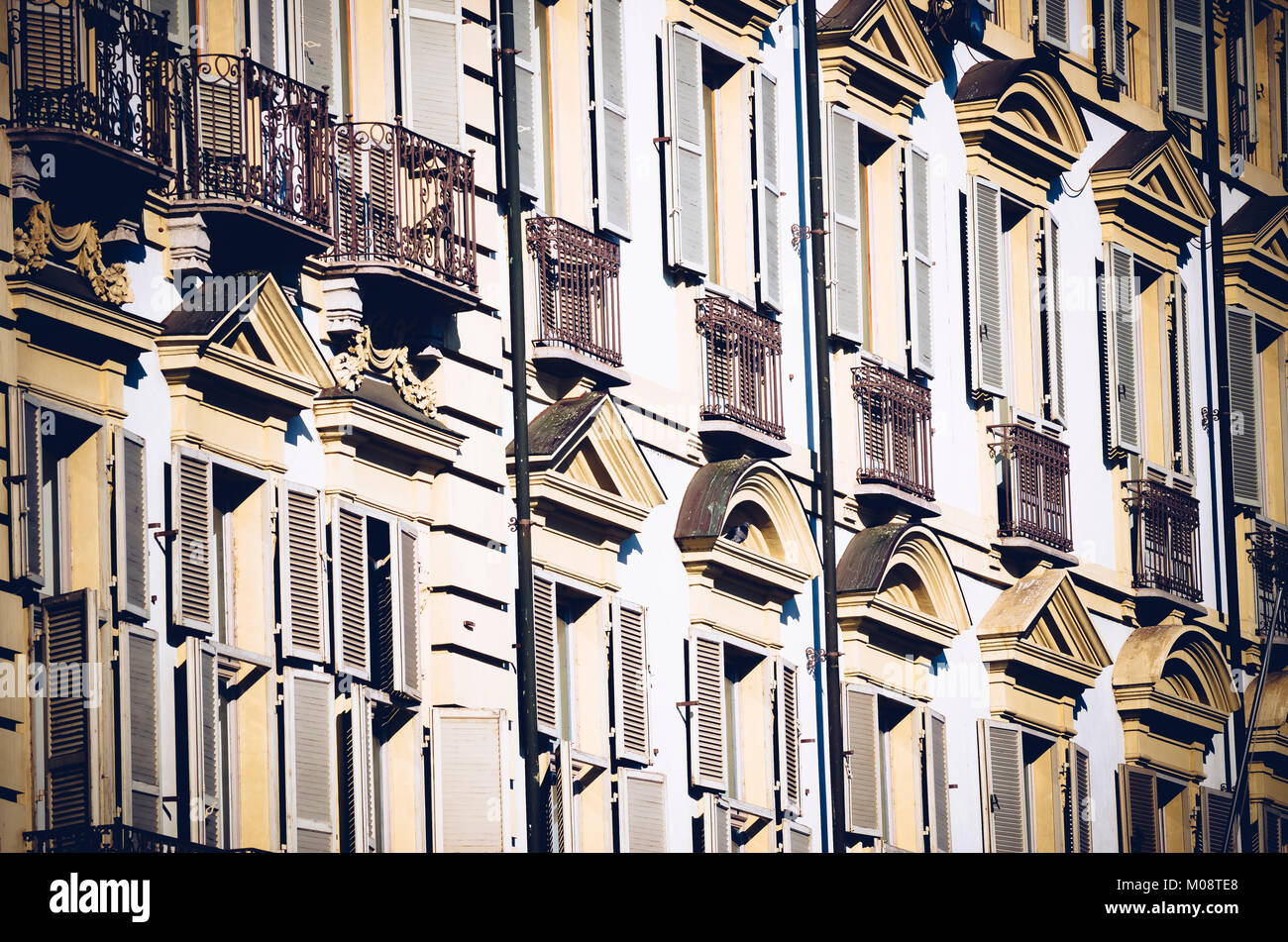 Building in turin hi-res stock photography and images - Alamy